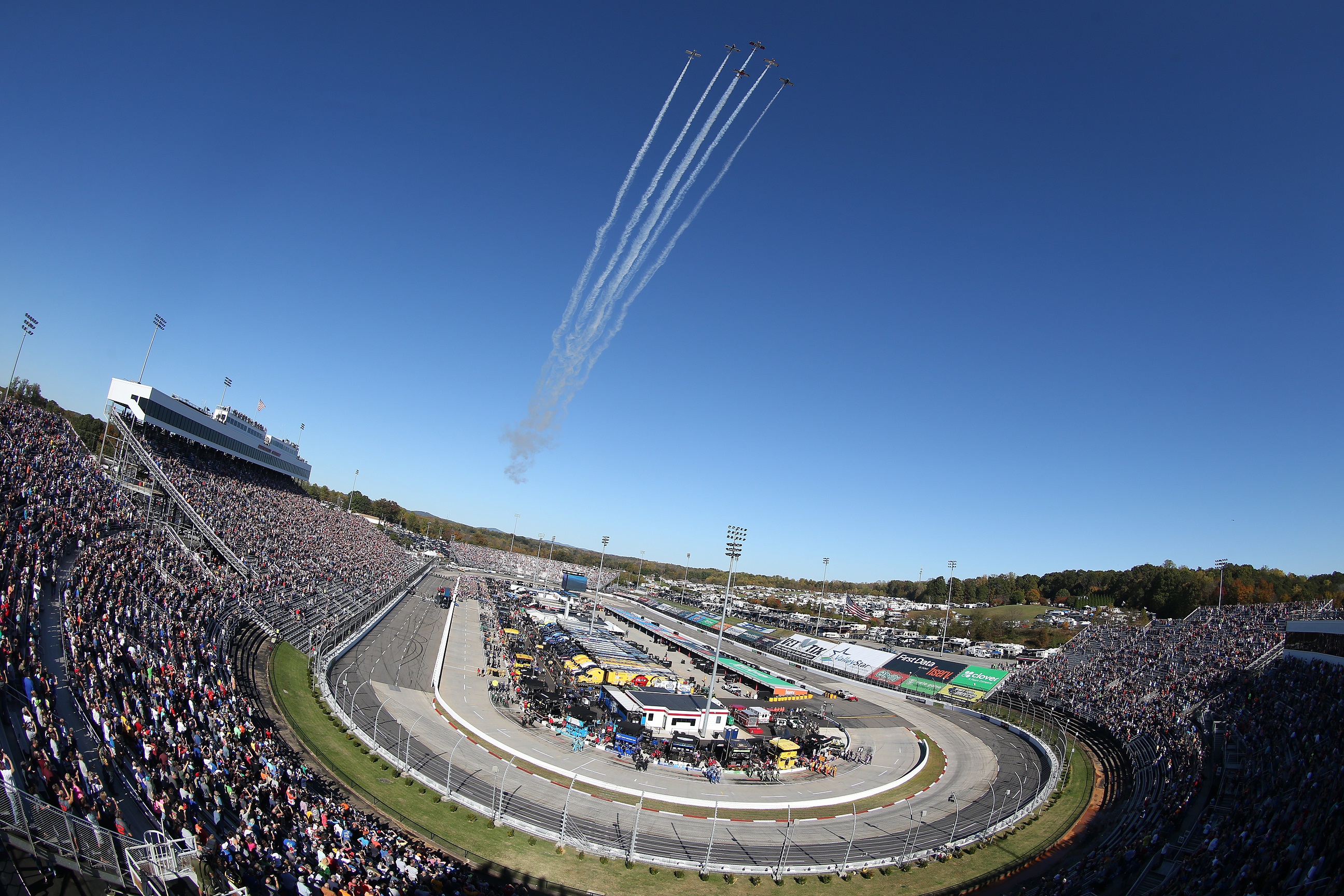 Verizon revs up enhanced Wi-Fi at Martinsville Speedway | News Release ... Verizon revs up enhanced Wi-Fi at Martinsville Speedway | News Release ...