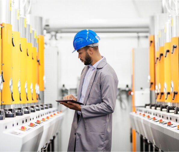 Smart Manufacturing Solutions for Industry 4.0 | Verizon Business